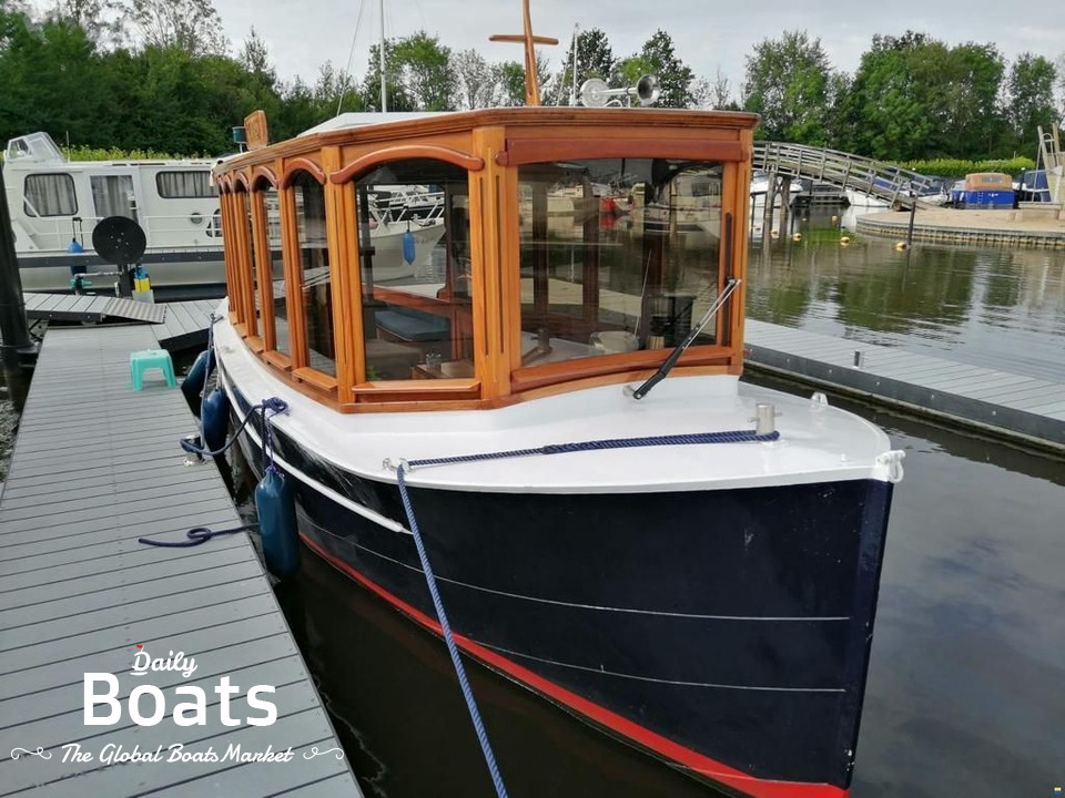 1931 Notarisboot Salonboot Kofferdek Kruiser te koop. Bekijk prijs ...