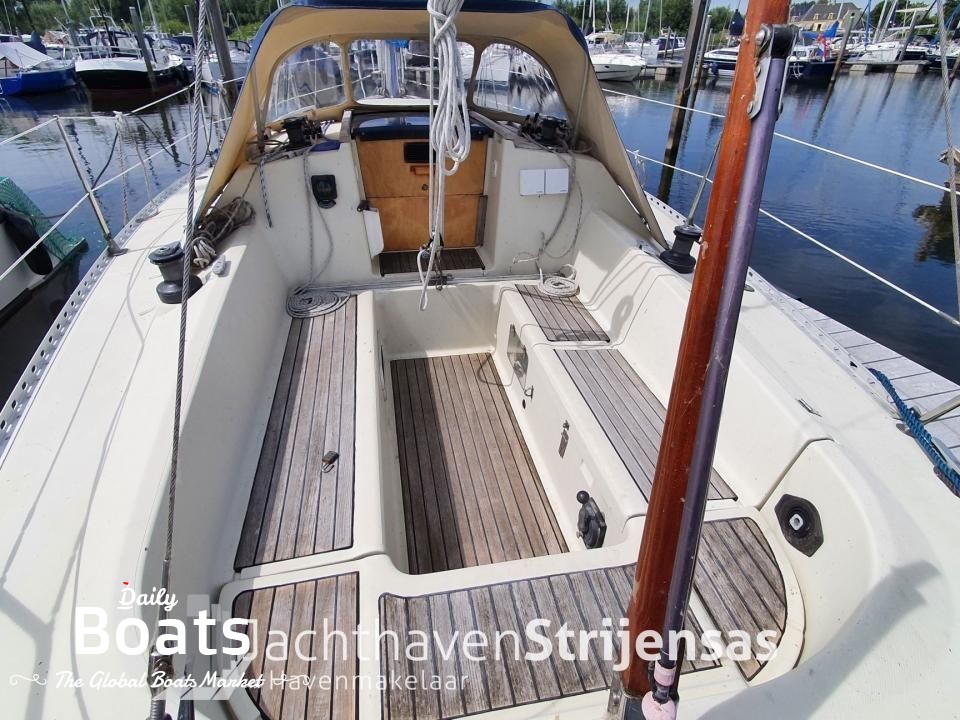 1988 Elan 33 for sale. View price, photos and Buy 1988 Elan 33 #365270