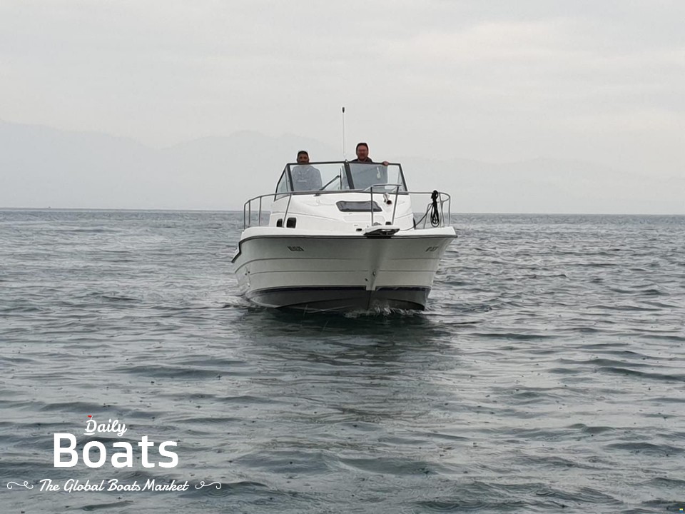 1994 Bayliner Trophy 2502 for sale. View price, photos and Buy 1994 ...