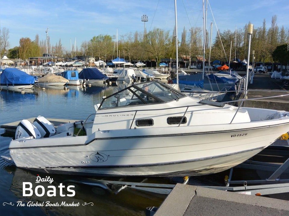 1994 Bayliner Trophy 2502 for sale. View price, photos and Buy 1994 ...