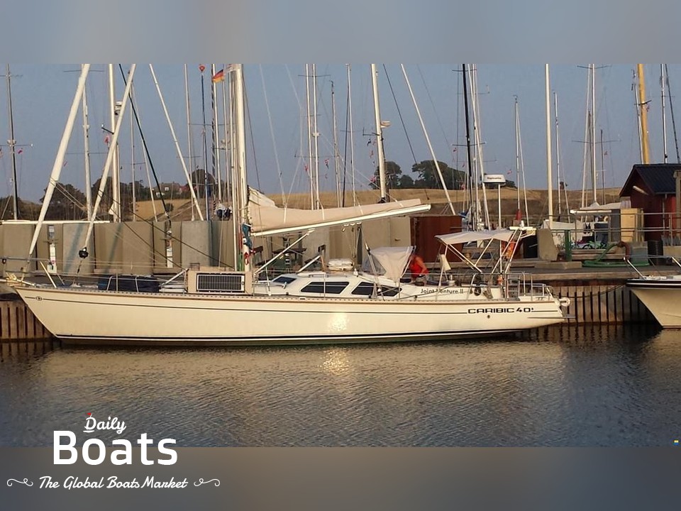 1992 Hacker Boats Caribic 40+ for sale. View price, photos and Buy 1992 ...