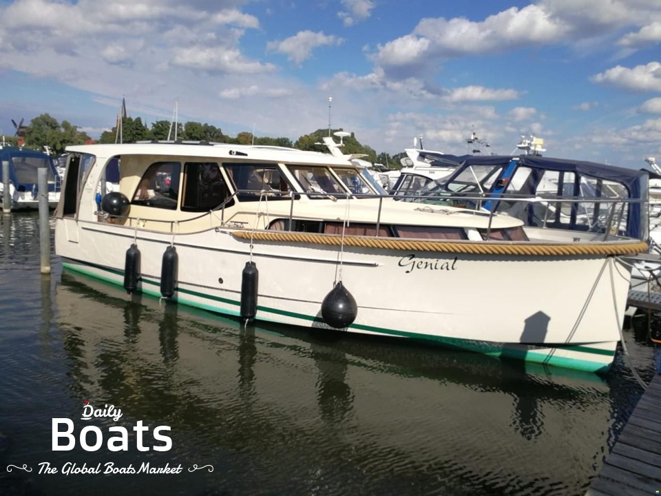 2011 Greenline 33 for sale. View price, photos and Buy 2011 Greenline ...