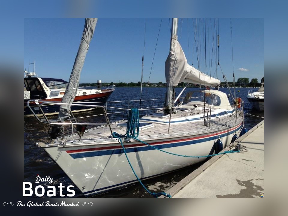 1991 Helmsman 37 S for sale. View price, photos and Buy 1991 Helmsman ...
