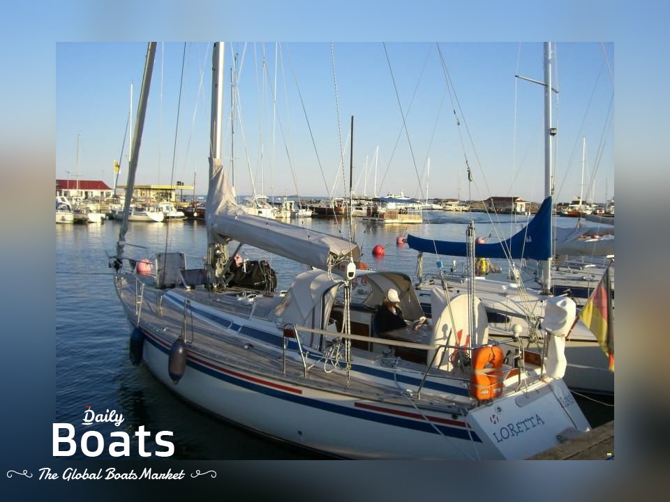 1991 Helmsman 37 S for sale. View price, photos and Buy 1991 Helmsman ...