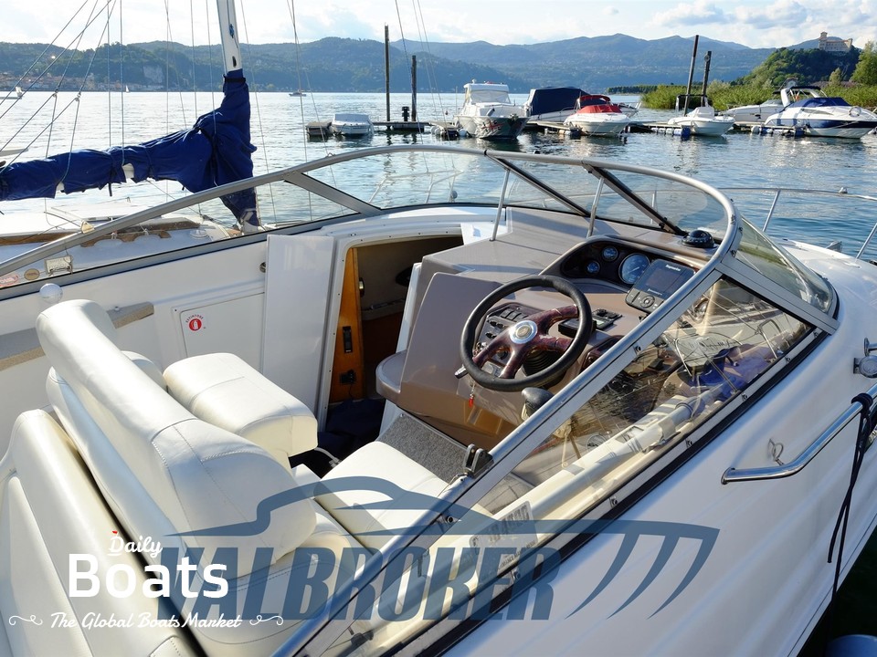 2002 Regal Marine Commodore 2665 for sale. View price, photos and Buy ...