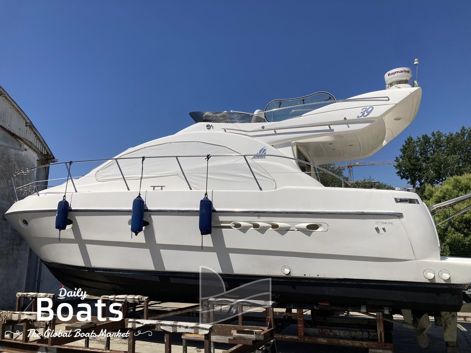 2001 Azimut Spa 39 à vendre. Voir le prix, les photos et Acheter 2001 ...