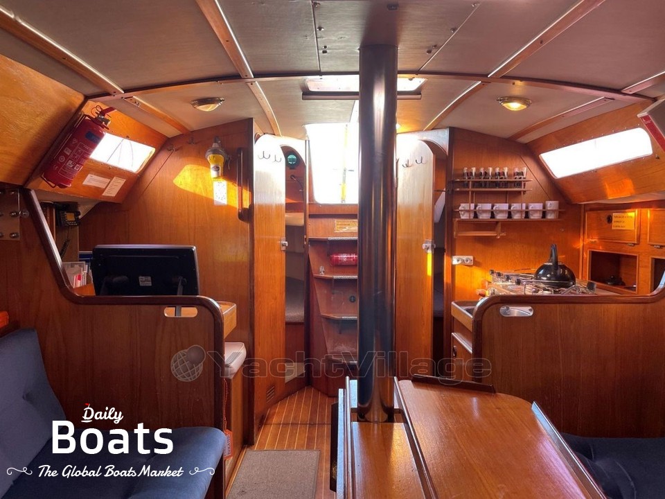 1985 Jeanneau Sun Rise 35 for sale. View price, photos and Buy 1985 ...