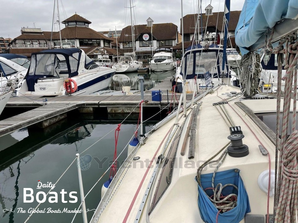 1985 Jeanneau Sun Rise 35 for sale. View price, photos and Buy 1985 ...