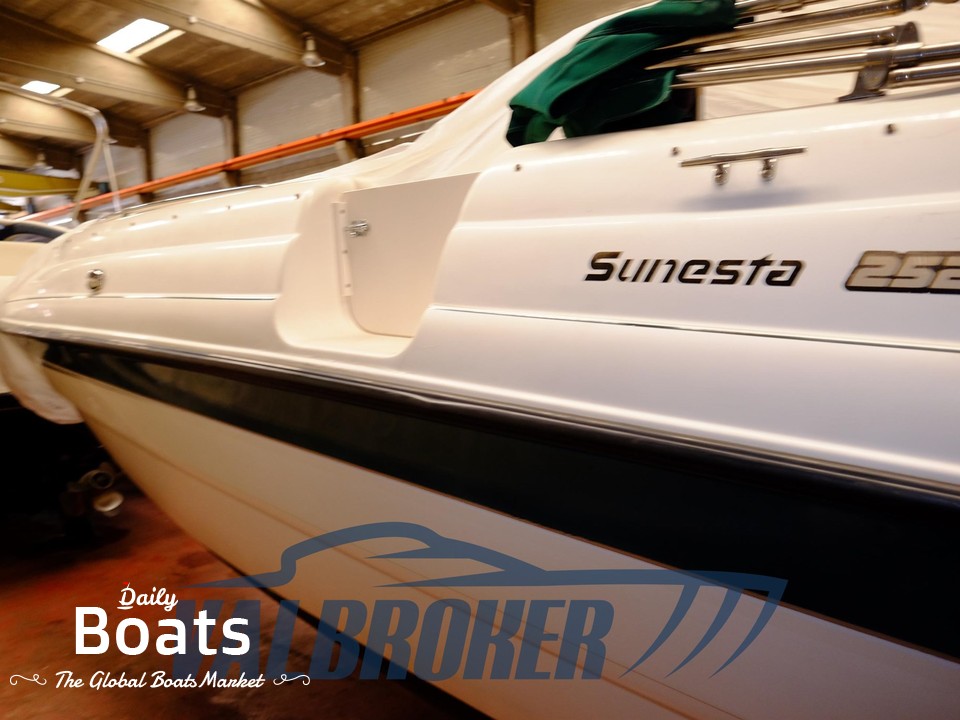 1998 Chaparral Sunesta 252 for sale. View price, photos and Buy 1998 ...