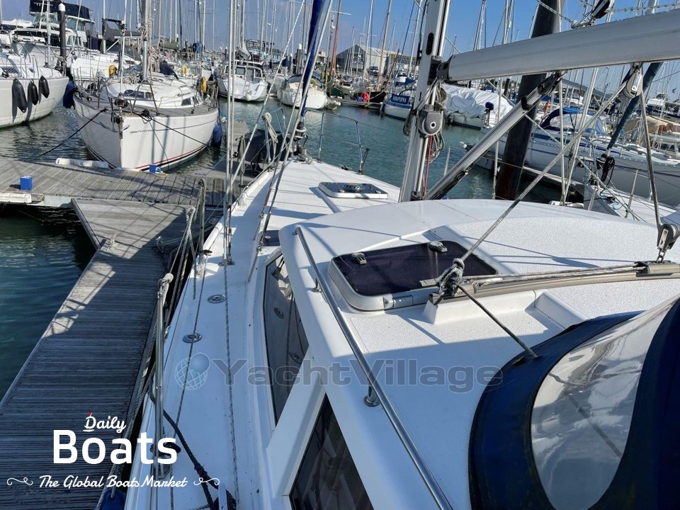 1995 Moody Eclipse 33 for sale. View price, photos and Buy 1995 Moody ...