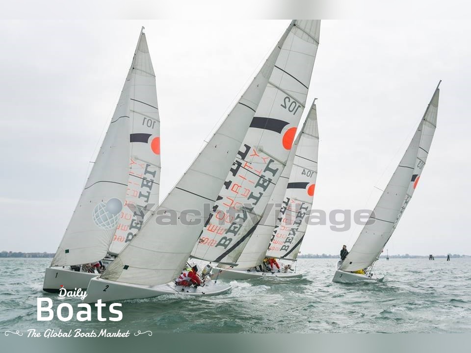 2007 Corporate Sailing Sl Tom 28 Ceccarelli for sale. View price ...