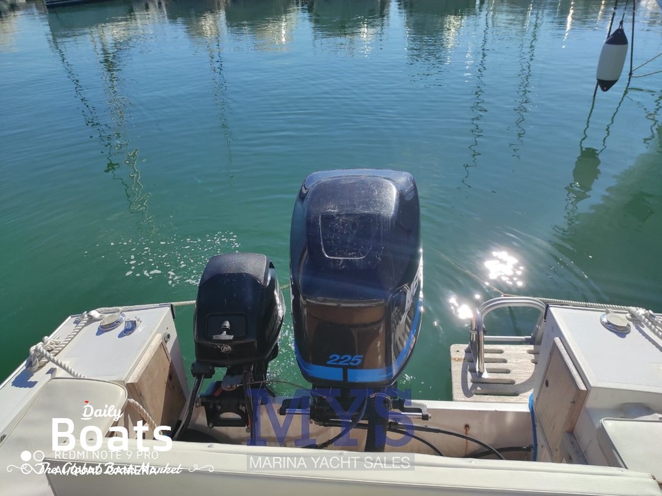 1982 Mako Marine 23.5 for sale. View price, photos and Buy 1982 Mako Marine 23.5 #370208