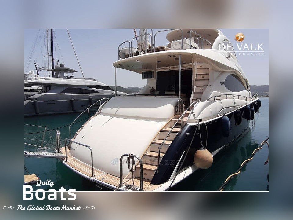 2005 Lazzara Yachts 68 for sale. View price, photos and Buy 2005 ...