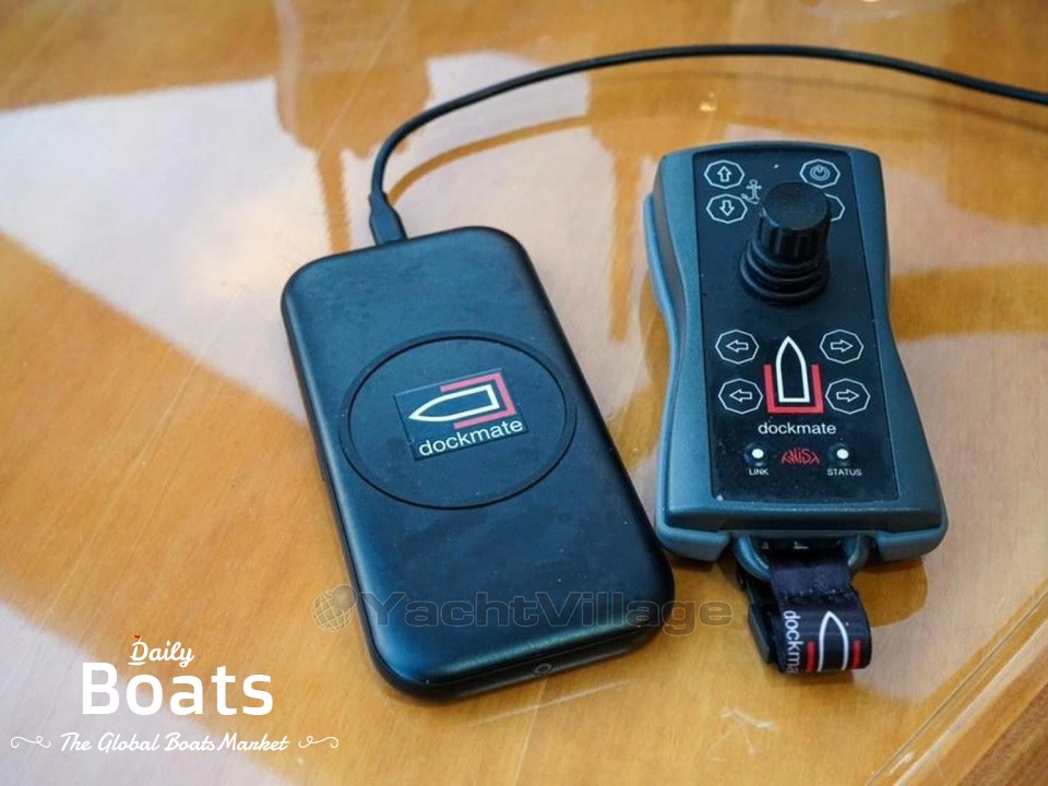 2006 Azimut 55E for sale. View price, photos and Buy 2006 Azimut 55E ...