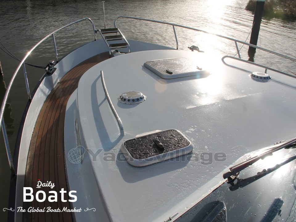 2004 Thomasz Yachts Tristan Business Class 32 Ok for sale. View price ...