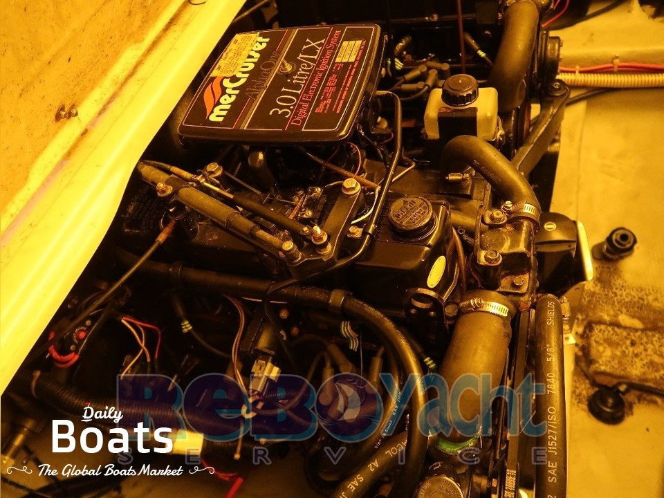 1997 Regal Marine Commodore 258 for sale. View price, photos and Buy ...