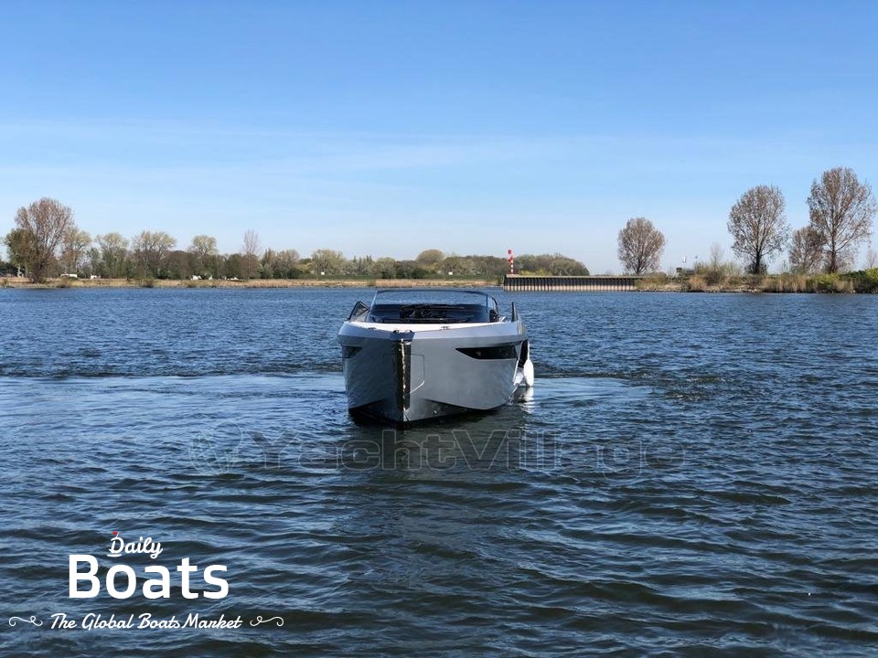 2020 Princess Yachts R35 for sale. View price, photos and Buy 2020 ...