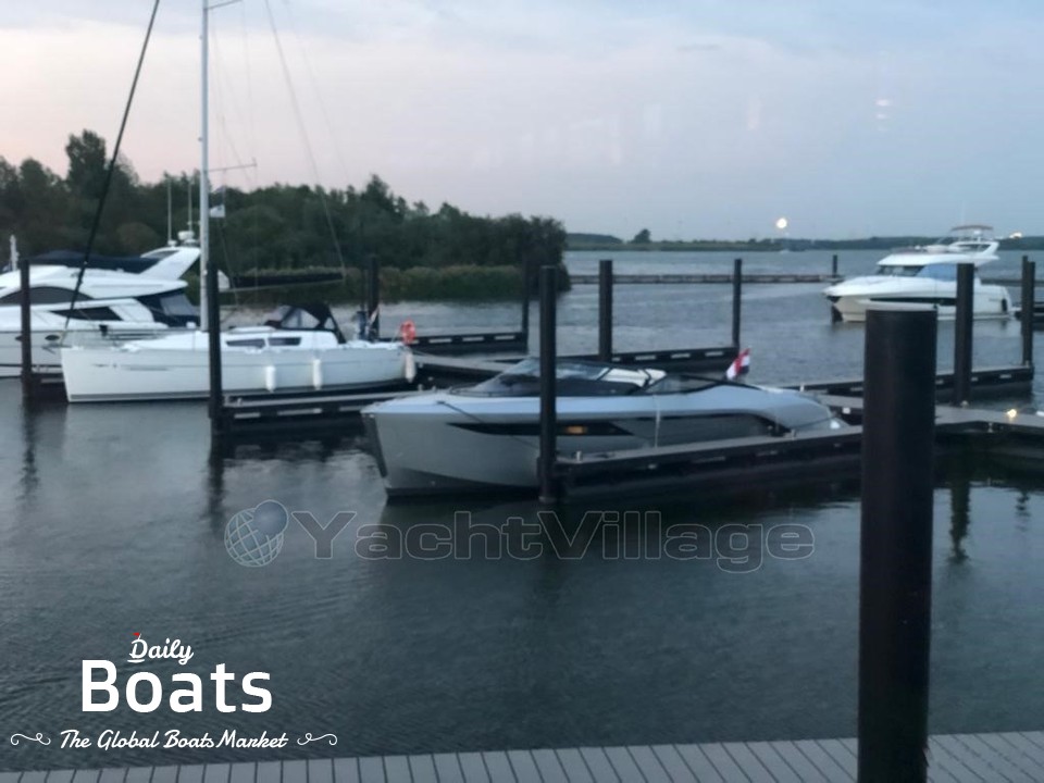 2020 Princess Yachts R35 for sale. View price, photos and Buy 2020 ...