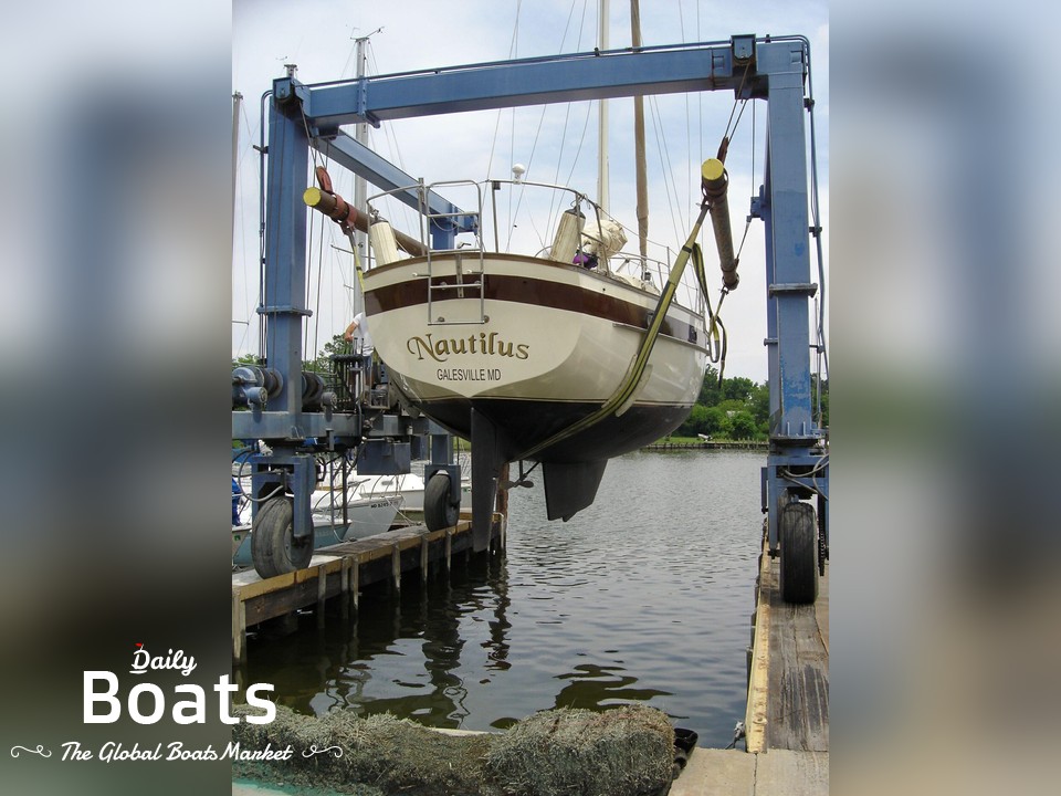 1989 Irwin 38 Mk Ii for sale. View price, photos and Buy 1989 Irwin 38 ...