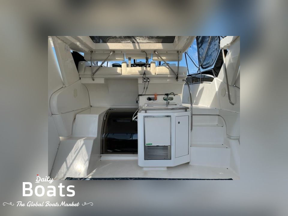 1998 Silverton 402 Motor Yacht for sale. View price, photos and Buy ...