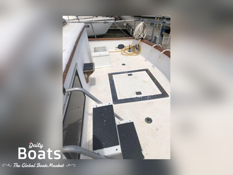 1984 Universal Marine 41 Flybridge for sale. View price, photos and Buy ...