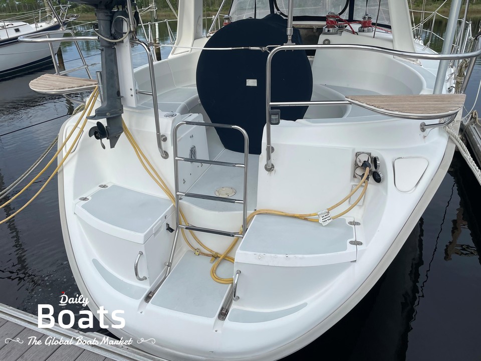 1995 Hunter 430 for sale. View price, photos and Buy 1995 Hunter 430 ...