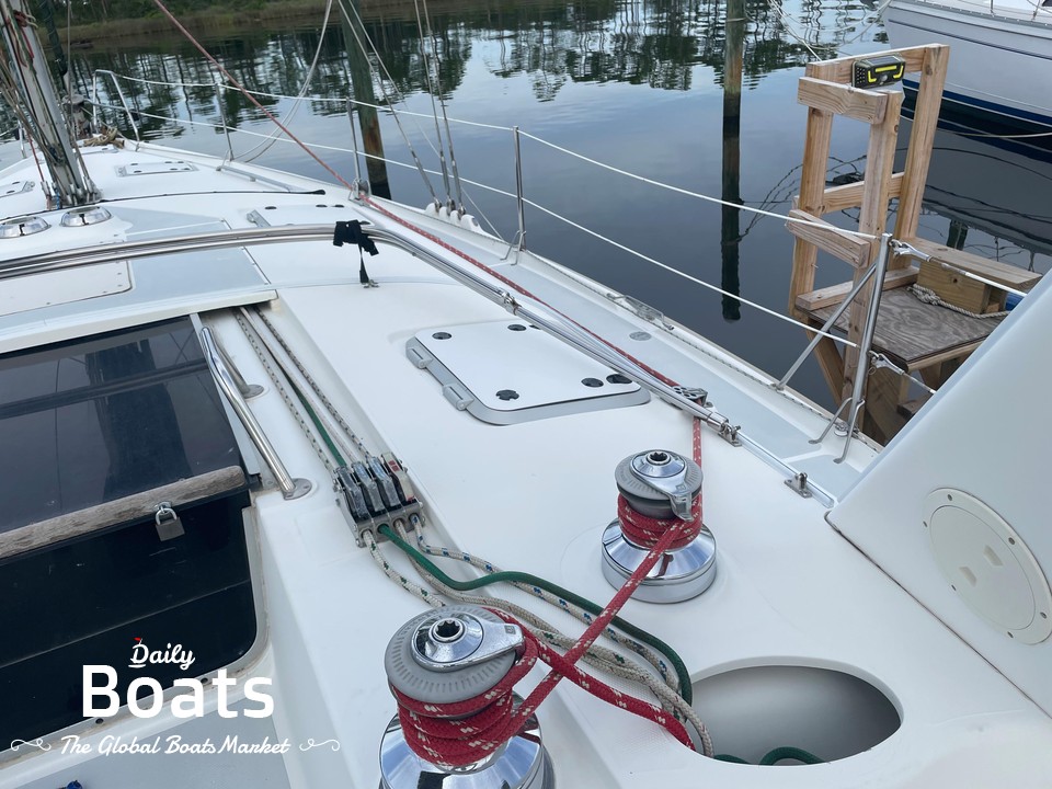 1995 Hunter 430 for sale. View price, photos and Buy 1995 Hunter 430 ...