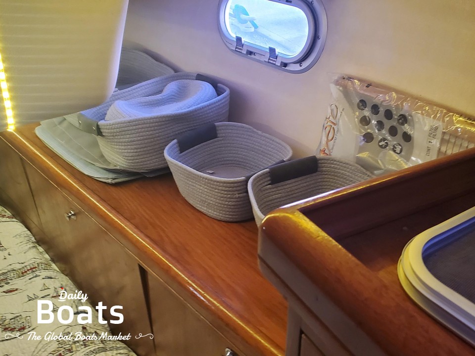 2006 Hunter 460 for sale. View price, photos and Buy 2006 Hunter 460 ...