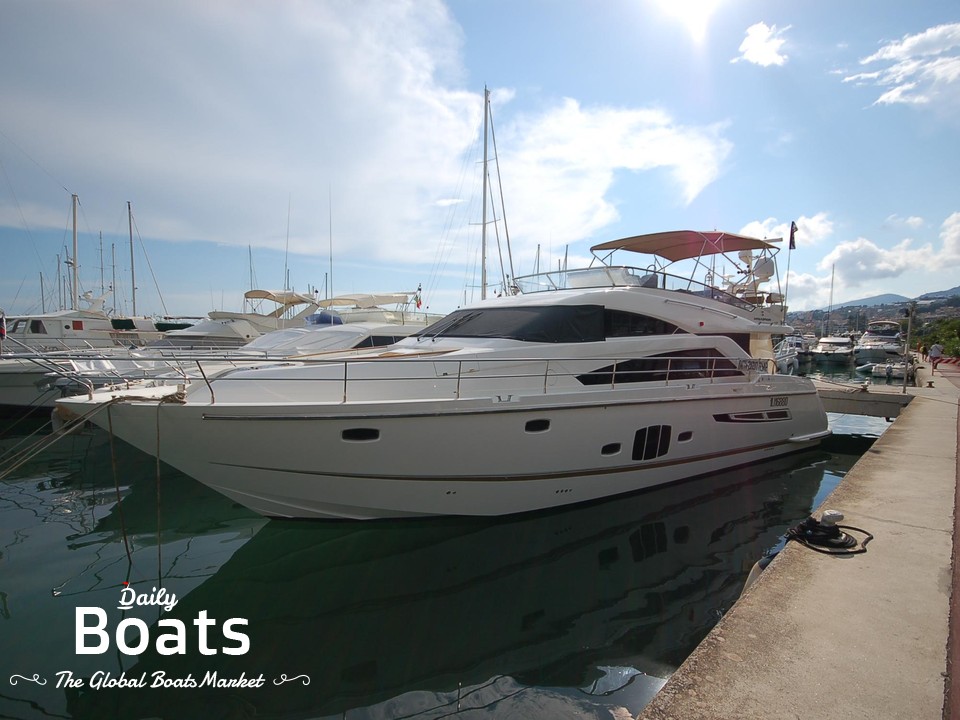 2010 Fairline 55 Squadron for sale. View price, photos and Buy 2010 ...