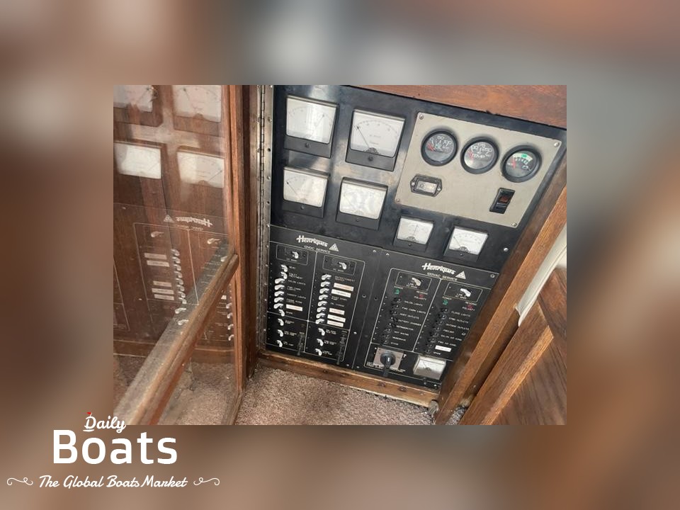 1985 Henriques 44 Sport Fisherman for sale. View price, photos and Buy ...