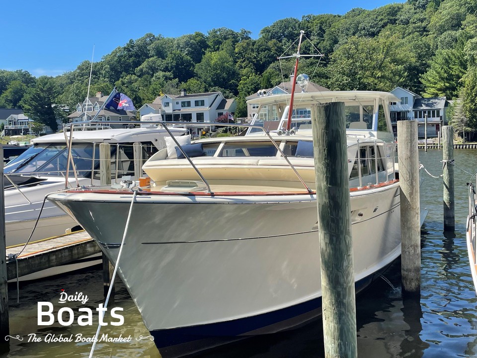1968 Chris-Craft Commander for sale. View price, photos and Buy 1968 ...