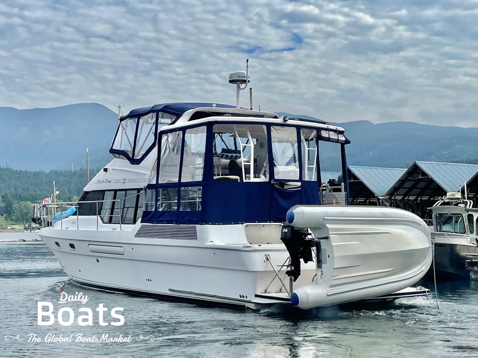 Used yachts Bayliner 4587 for sale - Daily Boats