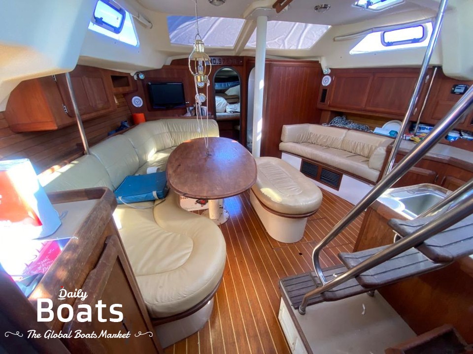 1990 Hunter Passage 42 for sale. View price, photos and Buy 1990 Hunter ...