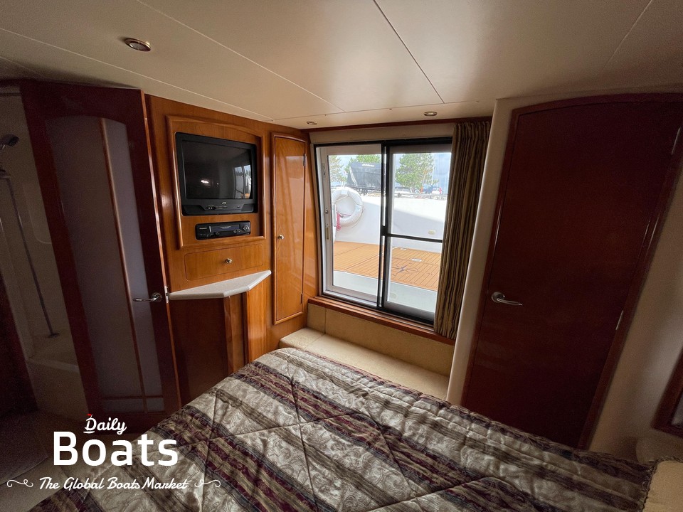 2002 Carver 564 Cockpit Motor Yacht for sale. View price, photos and ...