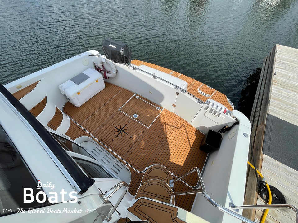 2002 Carver 564 Cockpit Motor Yacht for sale. View price, photos and ...