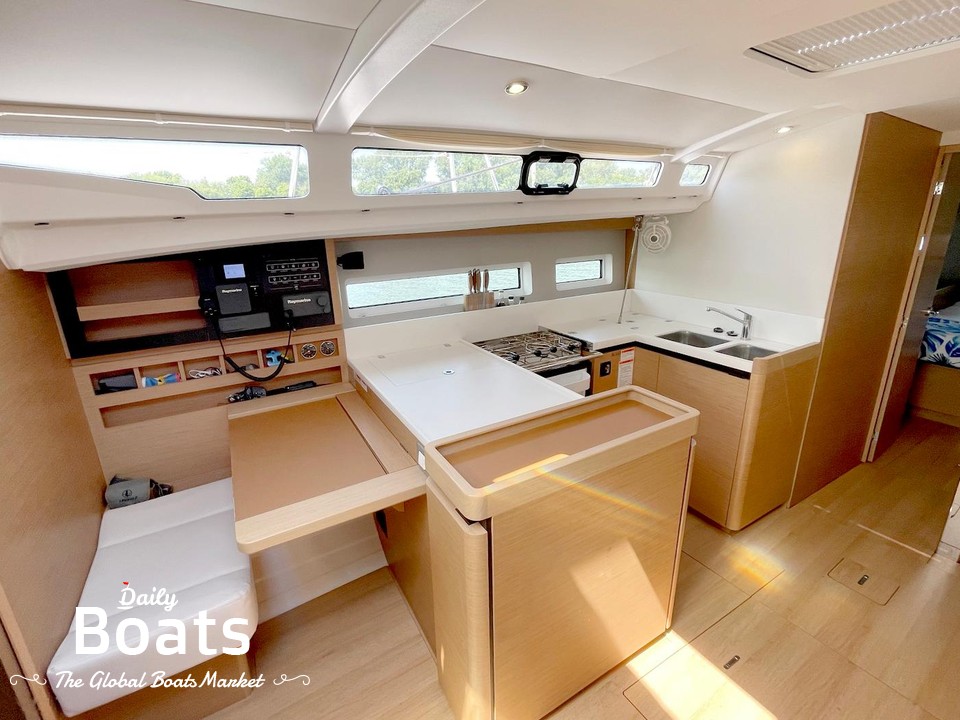 2019 Jeanneau 440 for sale. View price, photos and Buy 2019 Jeanneau ...