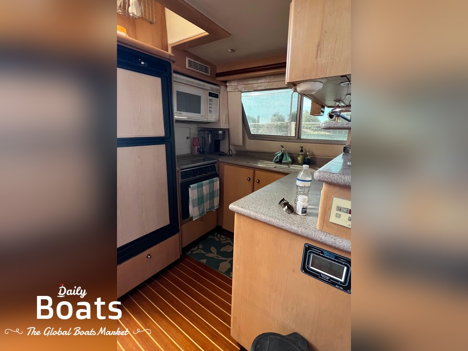 1996 Carver 500 Cockpit Motor Yacht for sale. View price, photos and ...