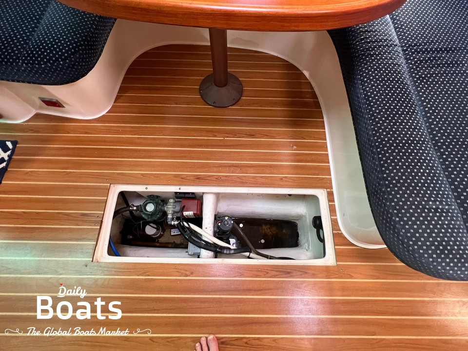 2005 Catalina 42-2C Mk Ii for sale. View price, photos and Buy 2005 ...