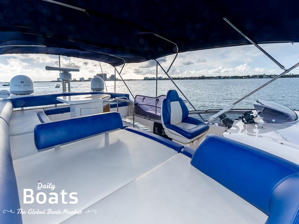 2011 Azimut Flybridge for sale. View price, photos and Buy 2011 Azimut ...