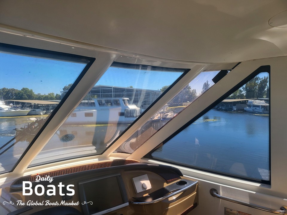 2003 Carver 564 Cockpit Motor Yacht for sale. View price, photos and ...