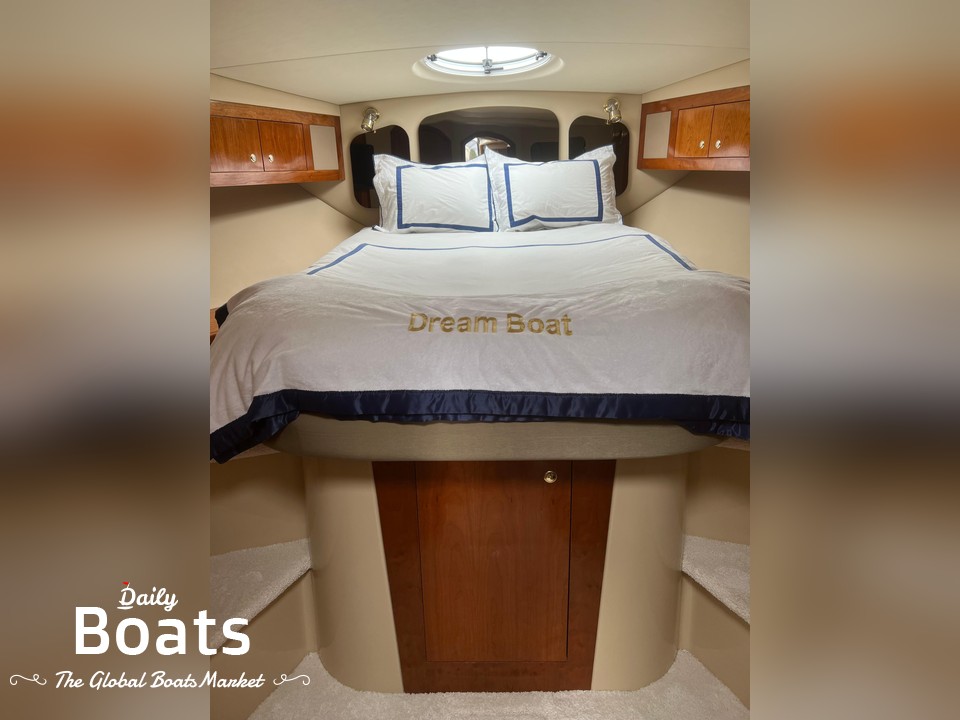 2004 Cruisers Yachts 400 Express for sale. View price, photos and Buy ...