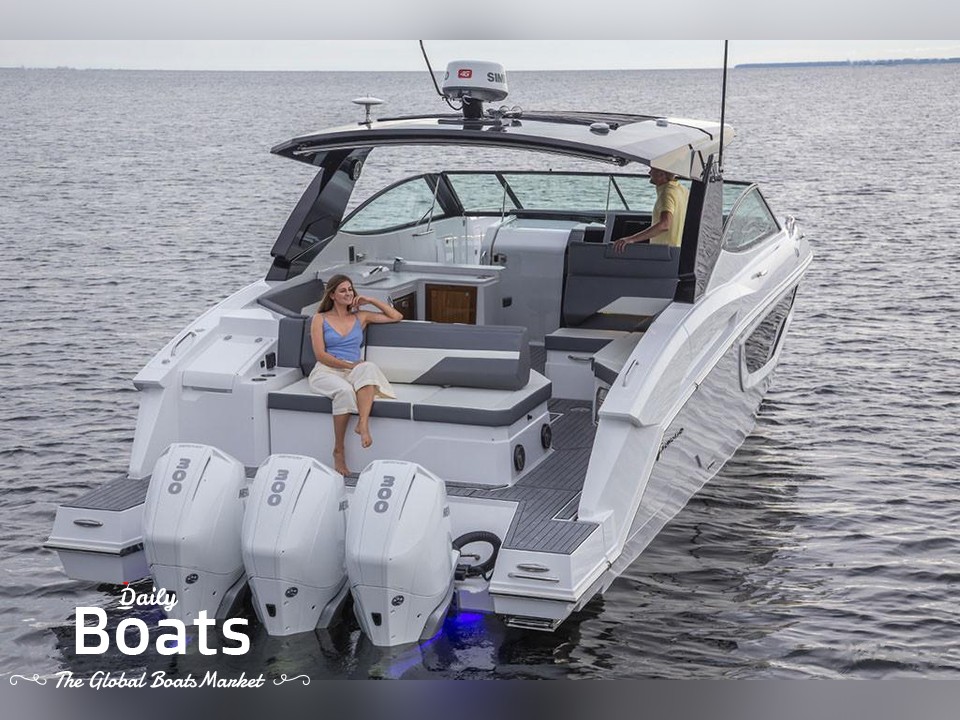 2023 Cruisers Yachts 38 Gls for sale. View price, photos and Buy 2023 ...
