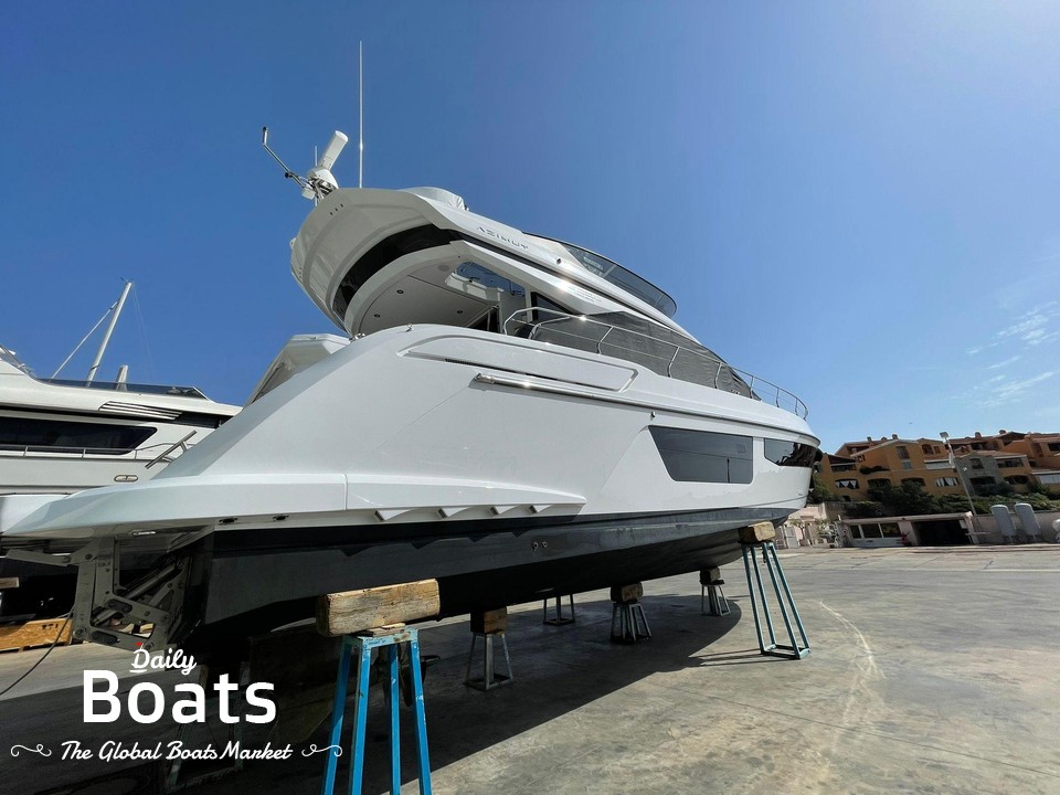 2022 Azimut 53 Fly for sale. View price, photos and Buy 2022 Azimut 53 ...