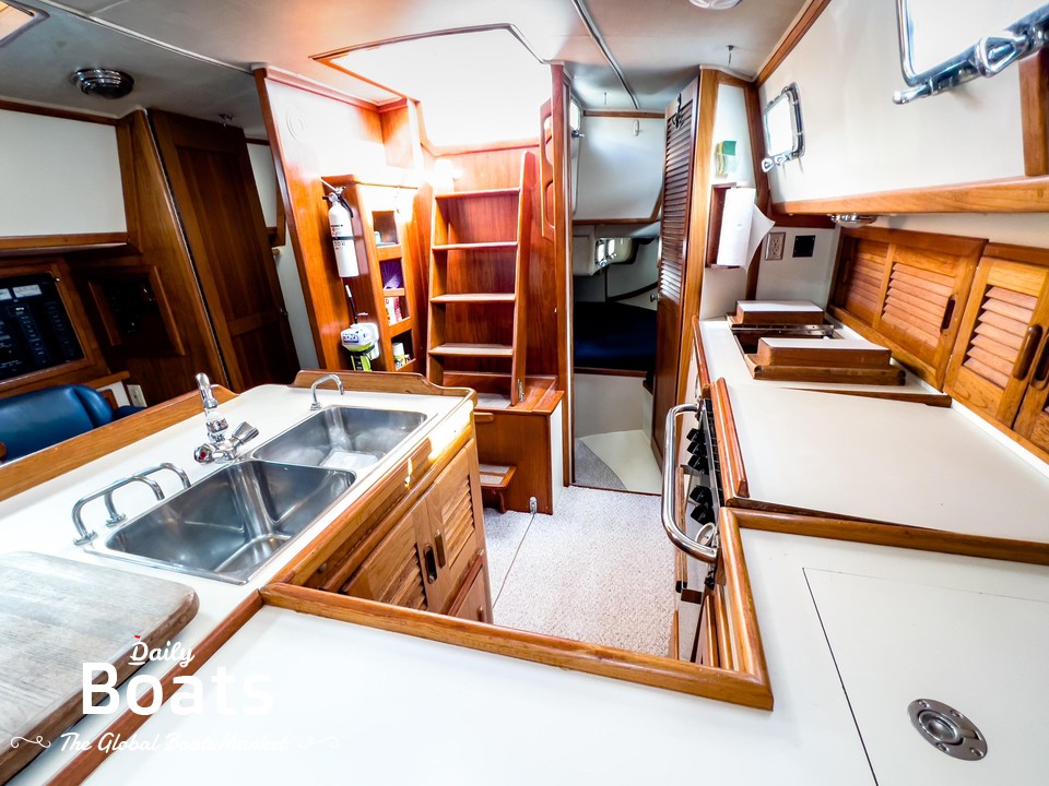 1993 Pacific Seacraft Crealock 44 for sale. View price, photos and Buy ...