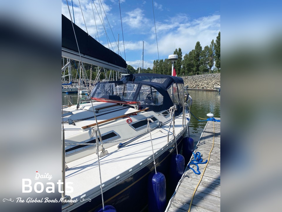 1986 Jeanneau Sun-Legend for sale. View price, photos and Buy 1986 ...