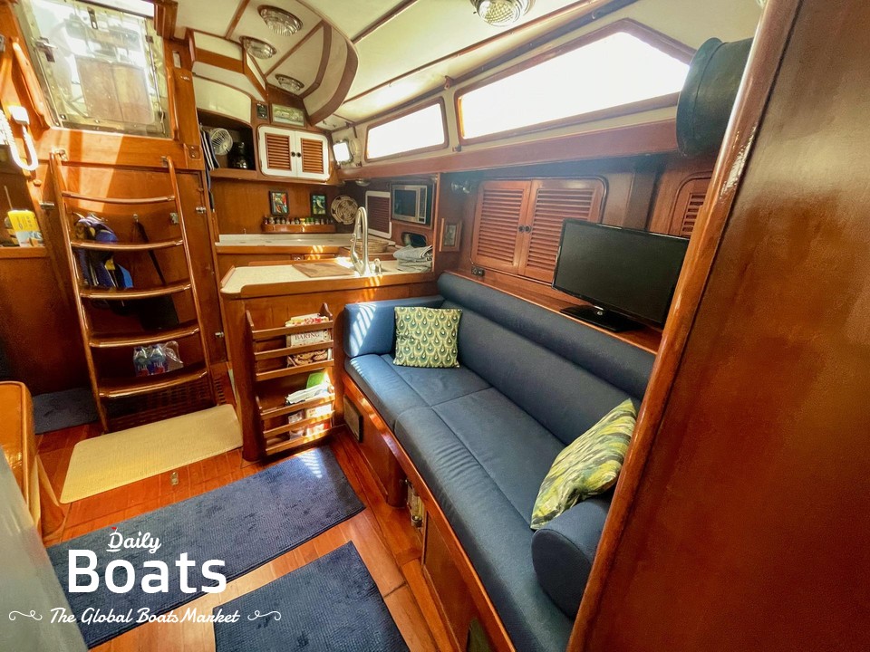 1988 Tayana 52 Center Cockpit Cutter for sale. View price, photos and ...