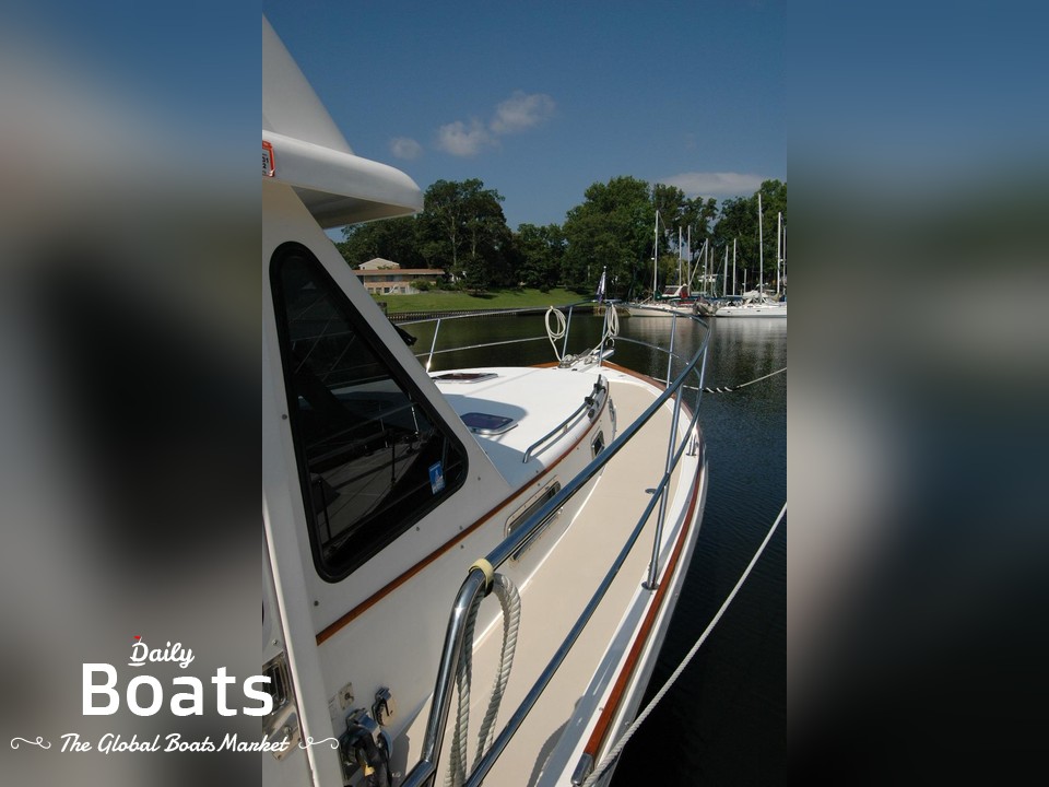 2005 Sabre 42 Flybridge Sedan for sale. View price, photos and Buy 2005 ...