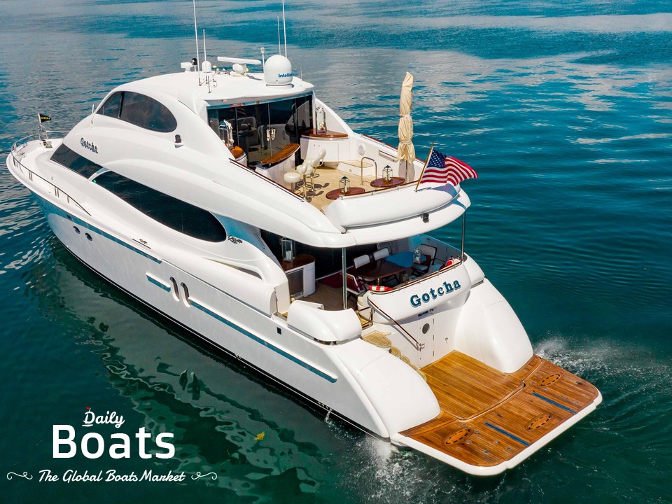 2006 Lazzara Yachts 80 Skylounge for sale. View price, photos and Buy ...