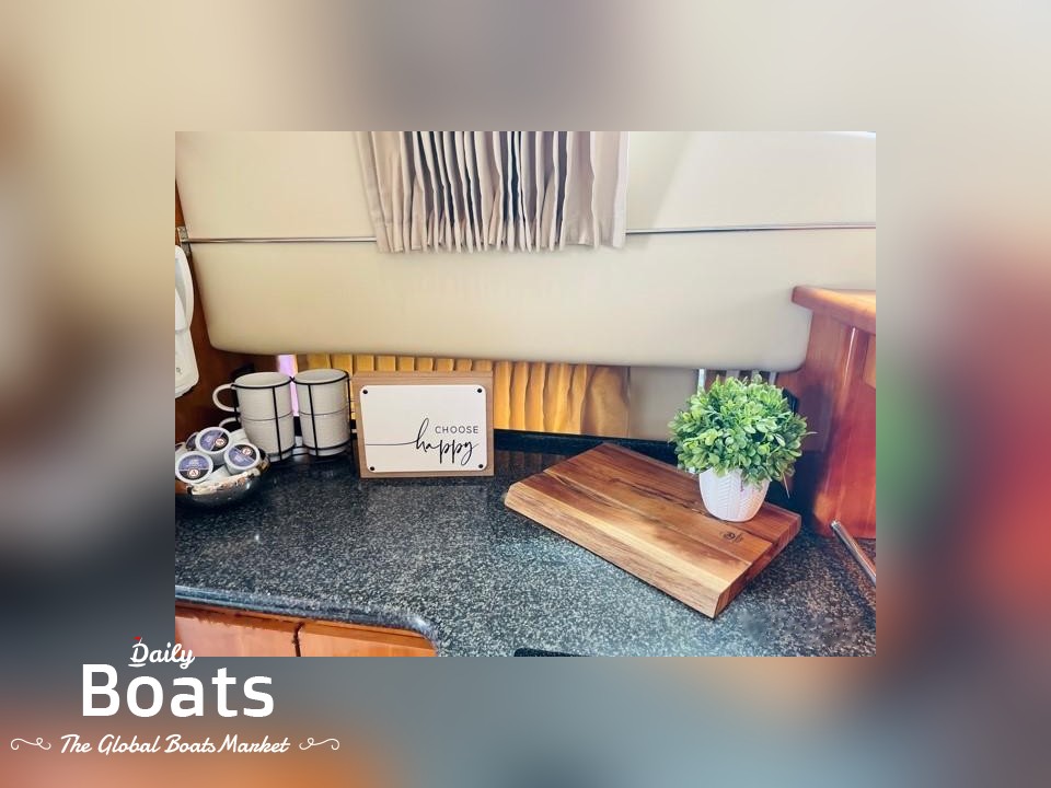 2005 Carver 38 Super Sport for sale. View price, photos and Buy 2005 ...