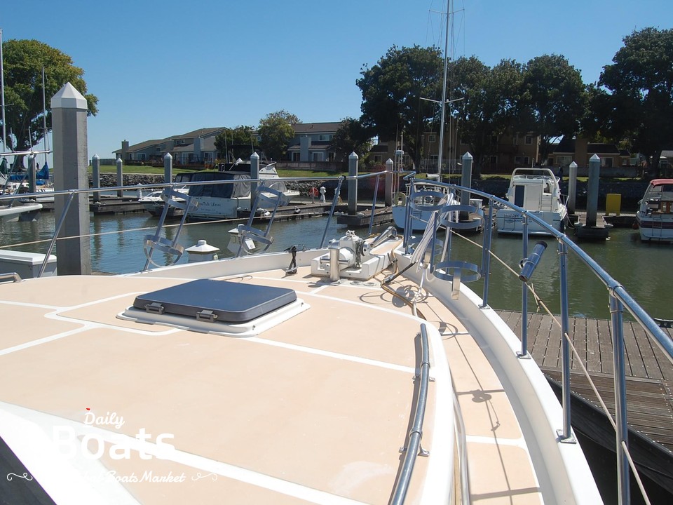1987 Jefferson 42 Sundeck for sale. View price, photos and Buy 1987 ...